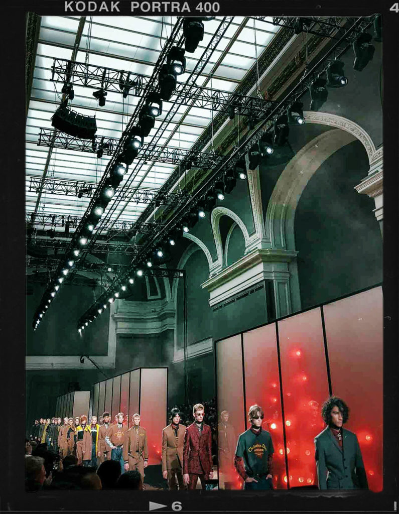 DIOR FW18 — Cup of Couple